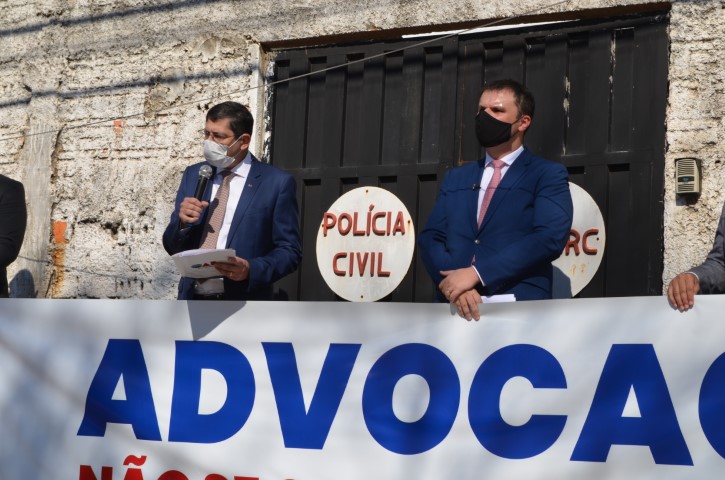 Desagravo público é realizado pela OAB/RO em favor de advogado agredido ...